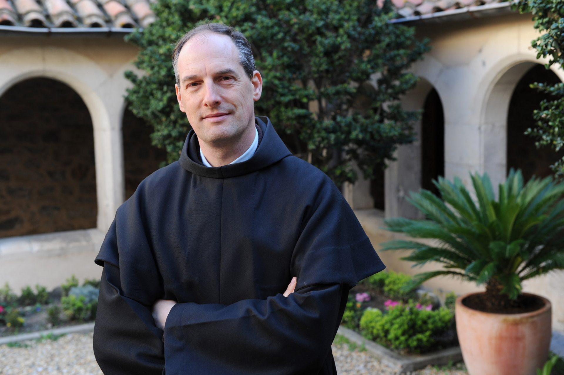 François Bustillo : La vocation du prêtre face aux crises - L'Echo du ...